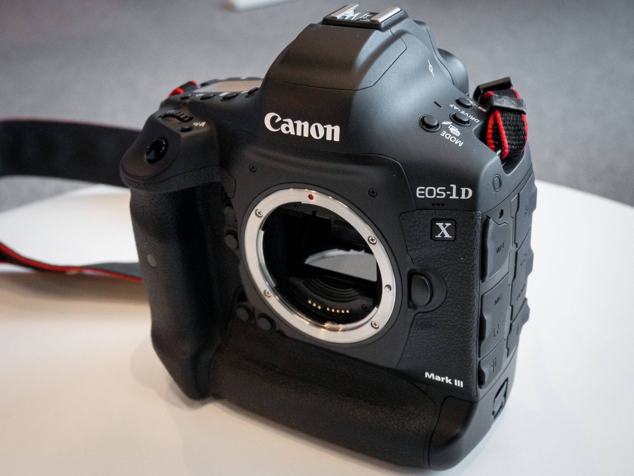 Canon EOS-1DX Mark III: las claves de réflex más potente del momento ...