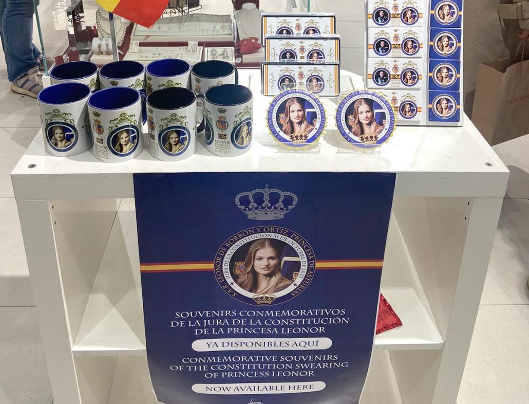 La foto robada de la Princesa Leonor que acabó en tazas de ...