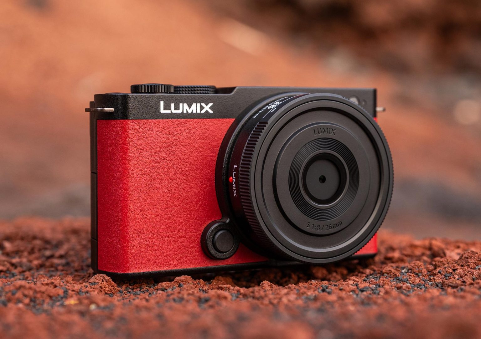 Panasonic estrena la Lumix S9, con sensor de formato completo y un ...